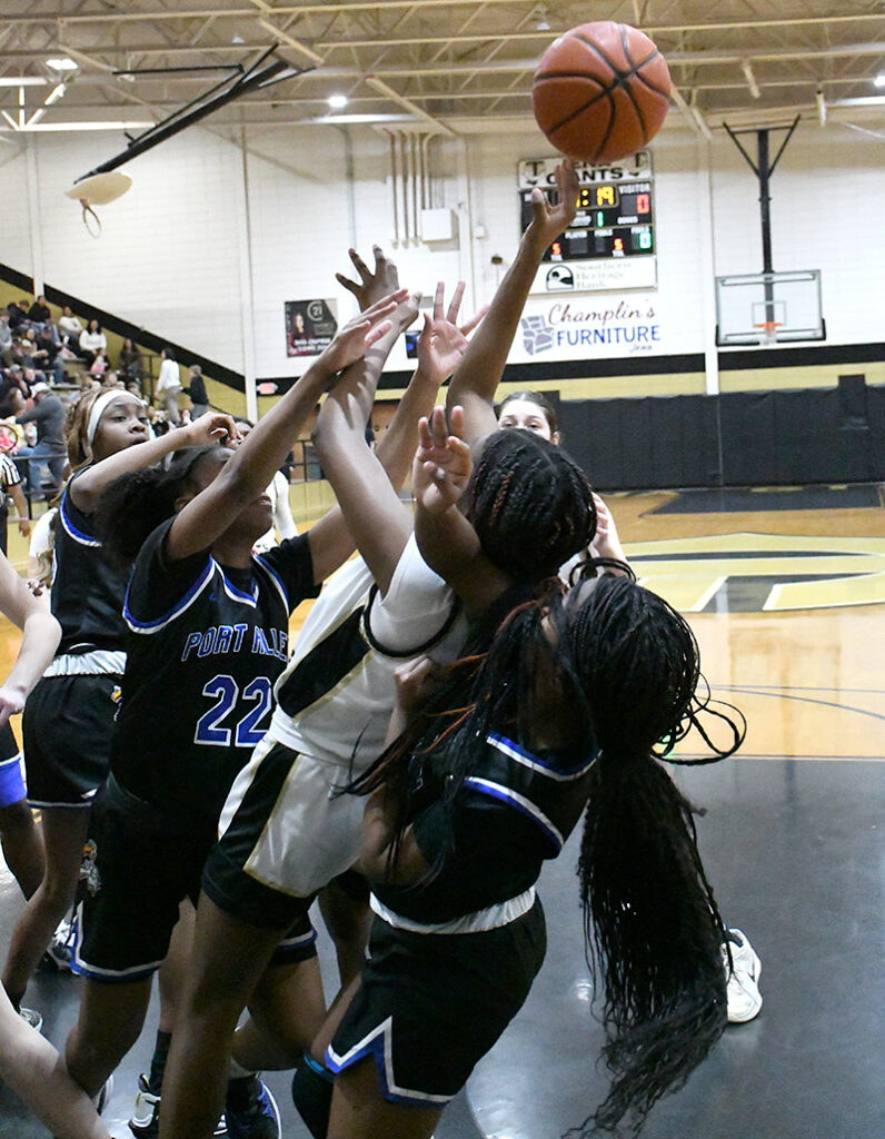 Lady Giants Defeat Port Allen - The Jena Times